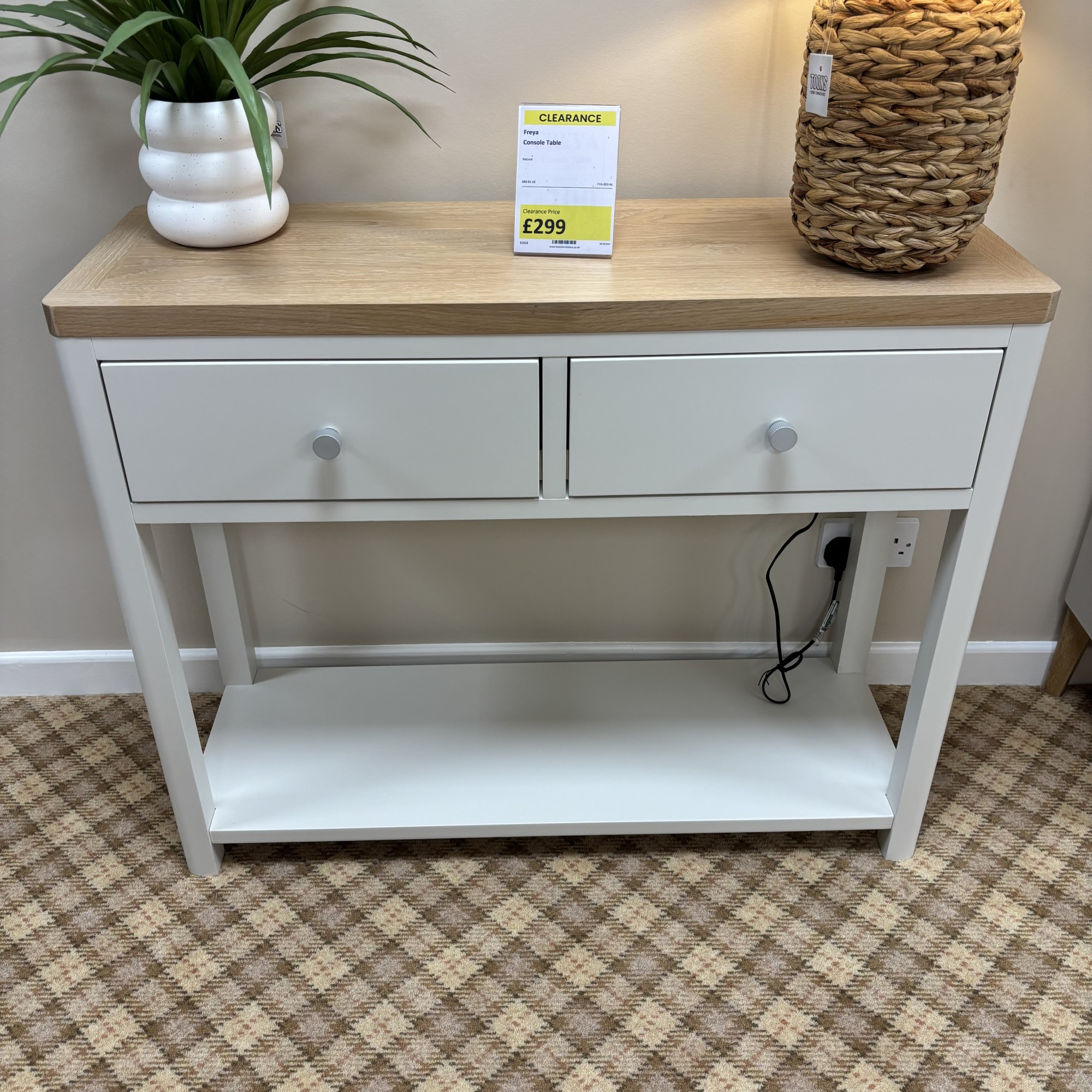 Freya Console Table - Toons Furnishers